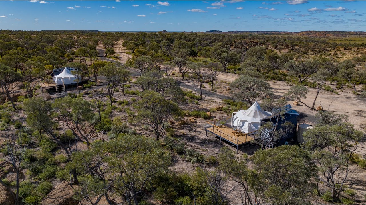 Rangelands Outback Camp - Winton, Outback Queensland - YouTube