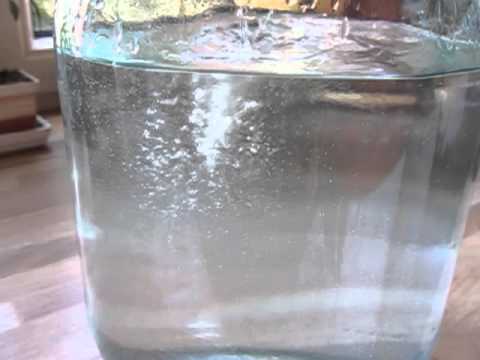 Mixing alcohol with water@120fps - YouTube