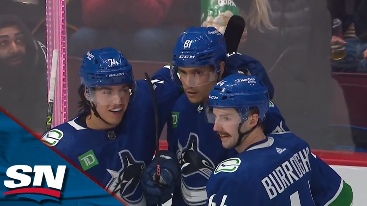 Canucks' Dakota Joshua Scores On Beautiful Deke To Beat Buzzer - YouTube