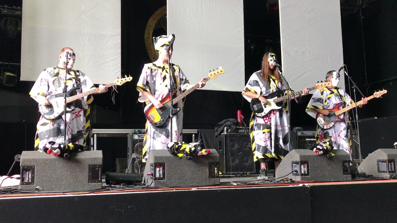 Badger Kull and Pete Wylie: Toxteth Day Of The Dead - YouTube