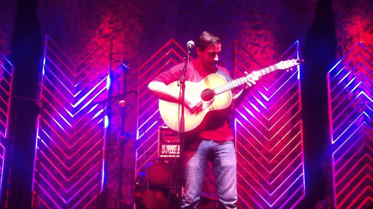 Robert Ellis-Sing Along - YouTube