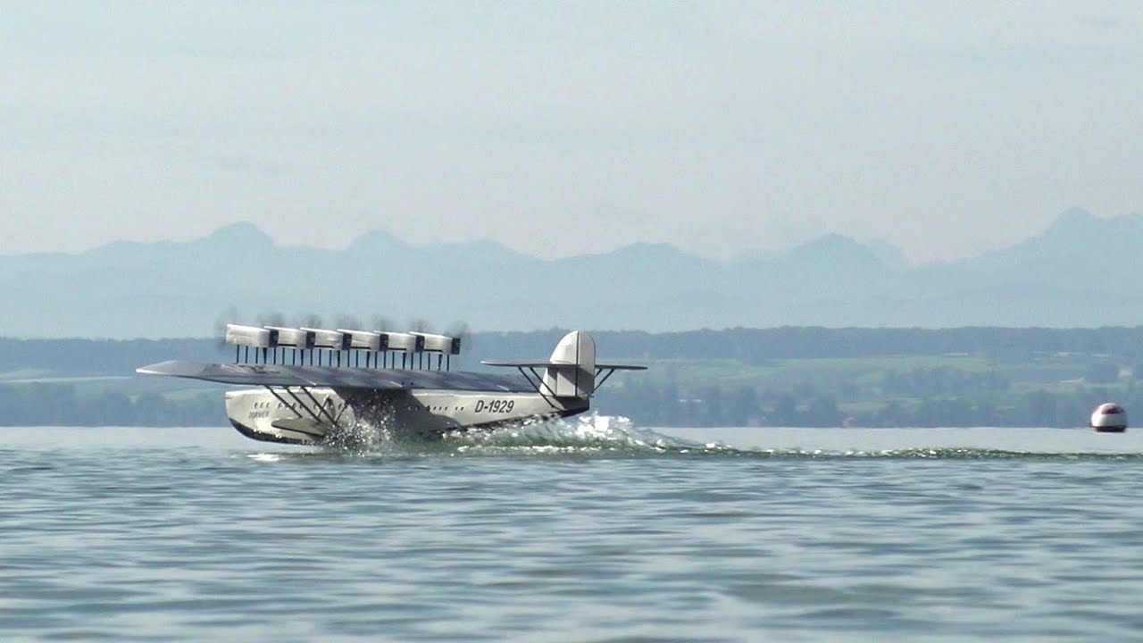 Fliegerberny's Dornier DoX with 12 motors - YouTube