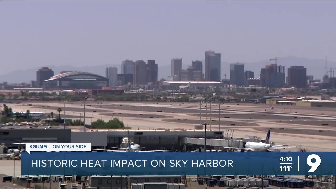 Sky Harbor airport in Phoenix affected by intense heat - YouTube