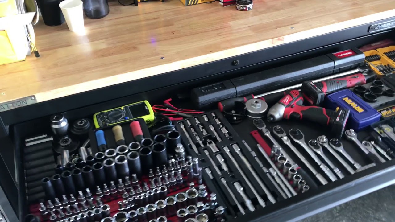 60 inch husky tool box set up - YouTube