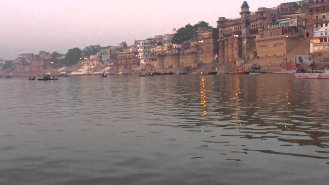 Best places to visit varanasi || banaras ghats || early morning Ganga ...