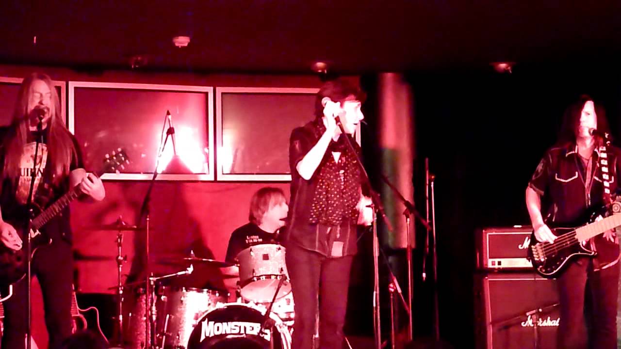 Eric Martin Band - Don't Stop - Monsters of Rock Cruise 2012 - YouTube