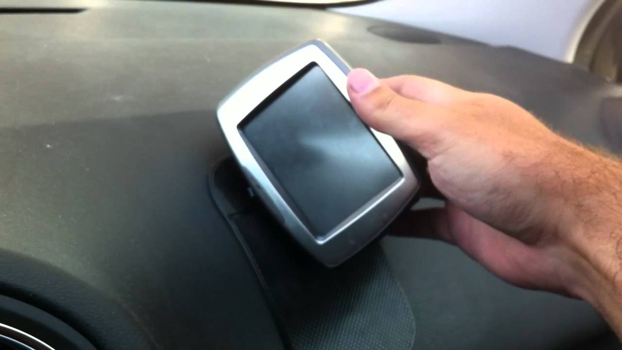 A demonstration of our fantastic Nano-Grip in the car - YouTube