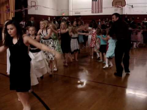 Daughter conga line - YouTube
