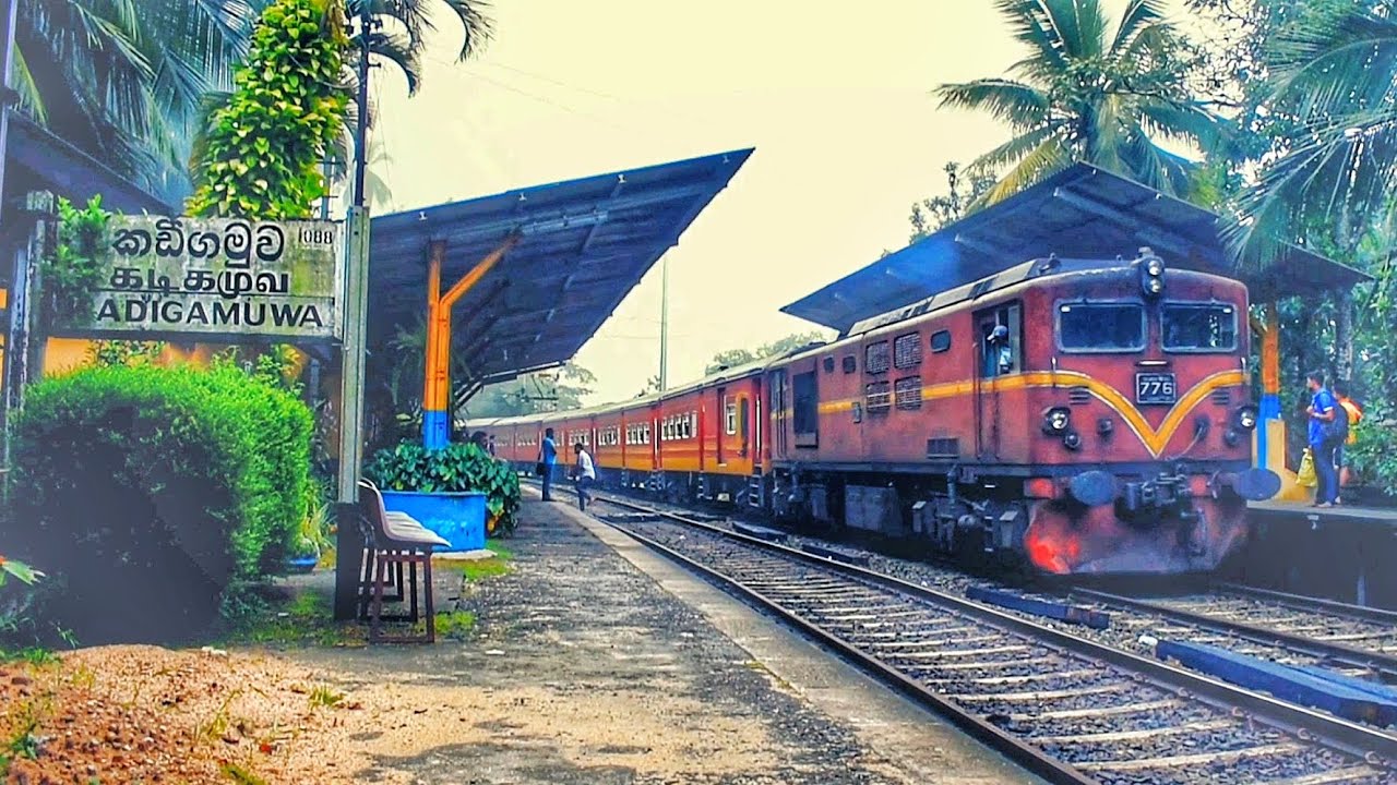 Matara Express train arriving to kadigamuwa railway station with Class ...