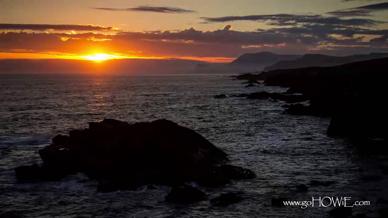 Sunset over the Atlantic Ocean from Achill Island, Co. Mayo, Ireland ...