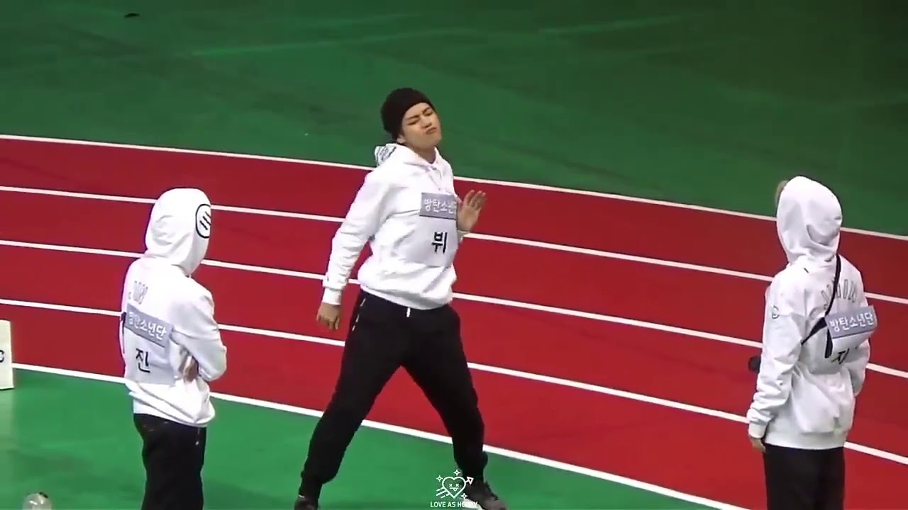 Jimin, Jin and V dance battle - YouTube