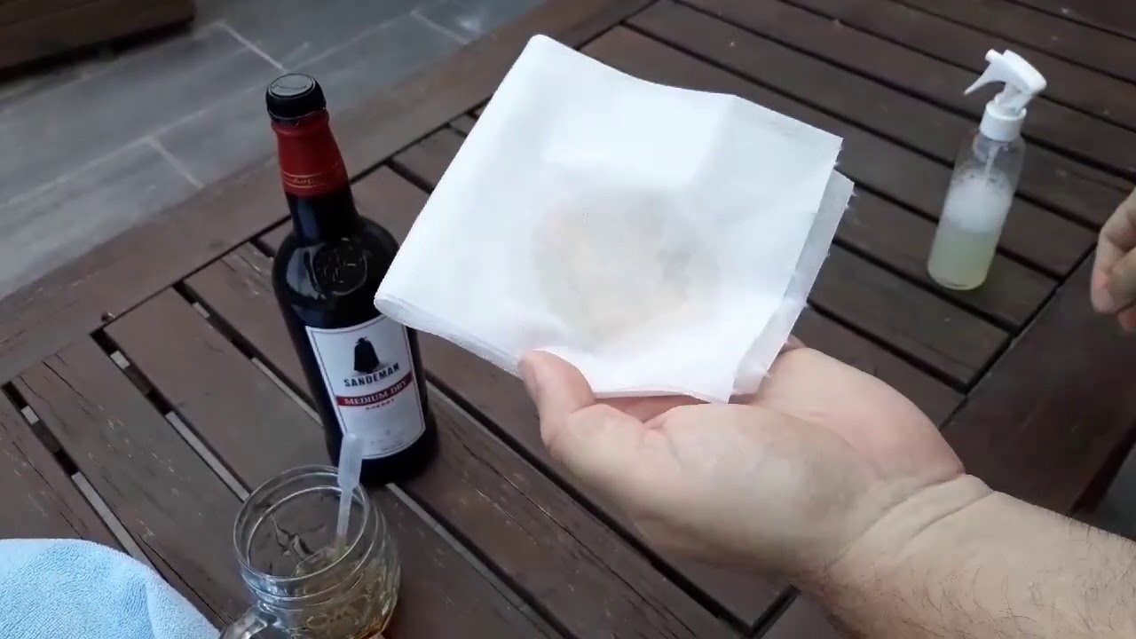 BIO AKTIVA a skvrna od vína - YouTube