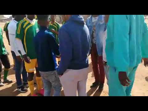Phaphamani secondary school soccer team singing we piano ukhalelani ...