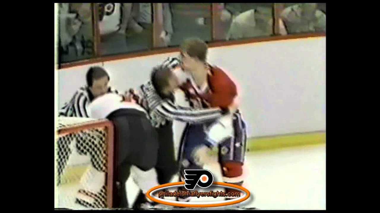Apr 7, 1984 Scott Stevens vs Lindsay Carson Washington Capitals vs ...
