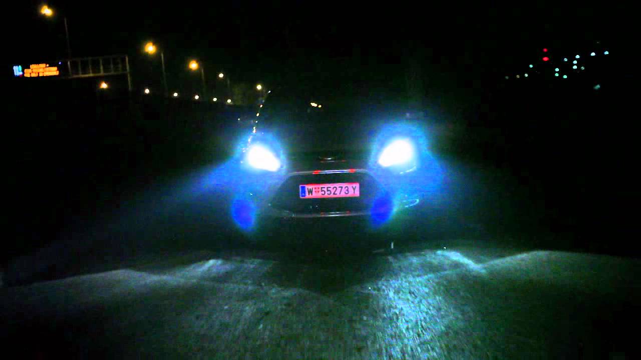 Mobileye - Intelligent High-Beam Control - YouTube