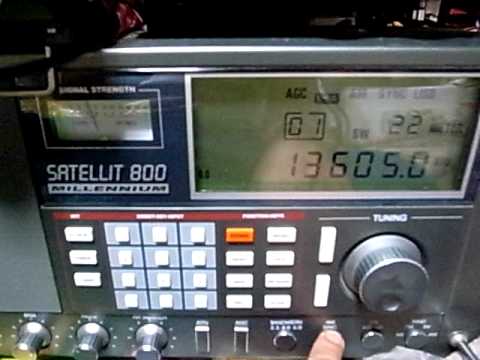 Grundig Satellit 800 AM Sync Detection 13605kHz received in Japan - YouTube