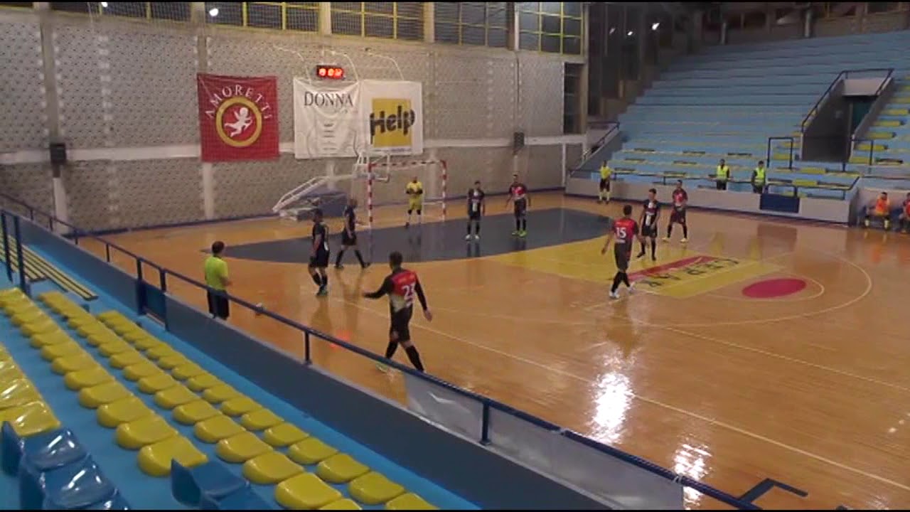 GKMF Vranje - KMF Vinter sport 2:4 - YouTube