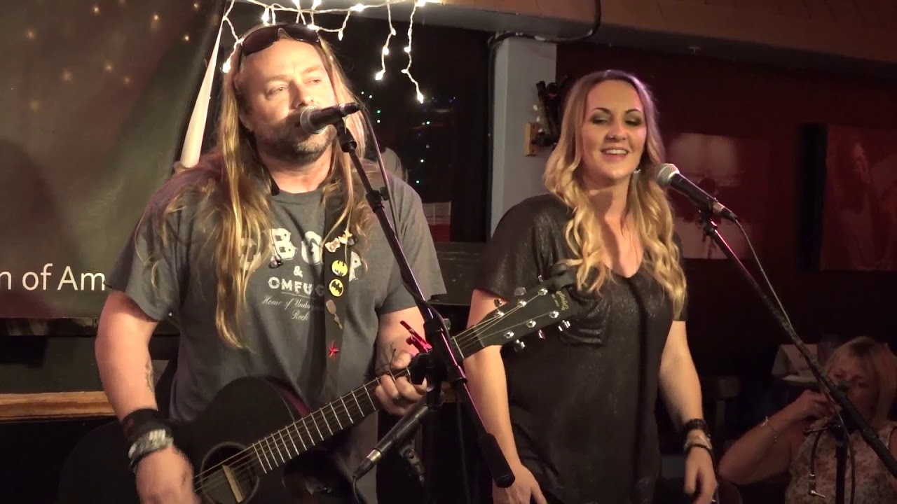 Stace & Cassie - "A Hard Rain" live at The Bluebird Cafe - YouTube