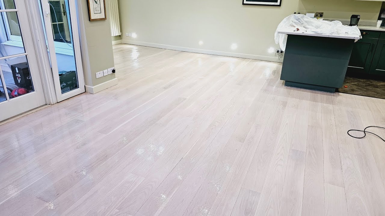 Floors Doctor - White wash effect - Floor Sanding satisfying video ...