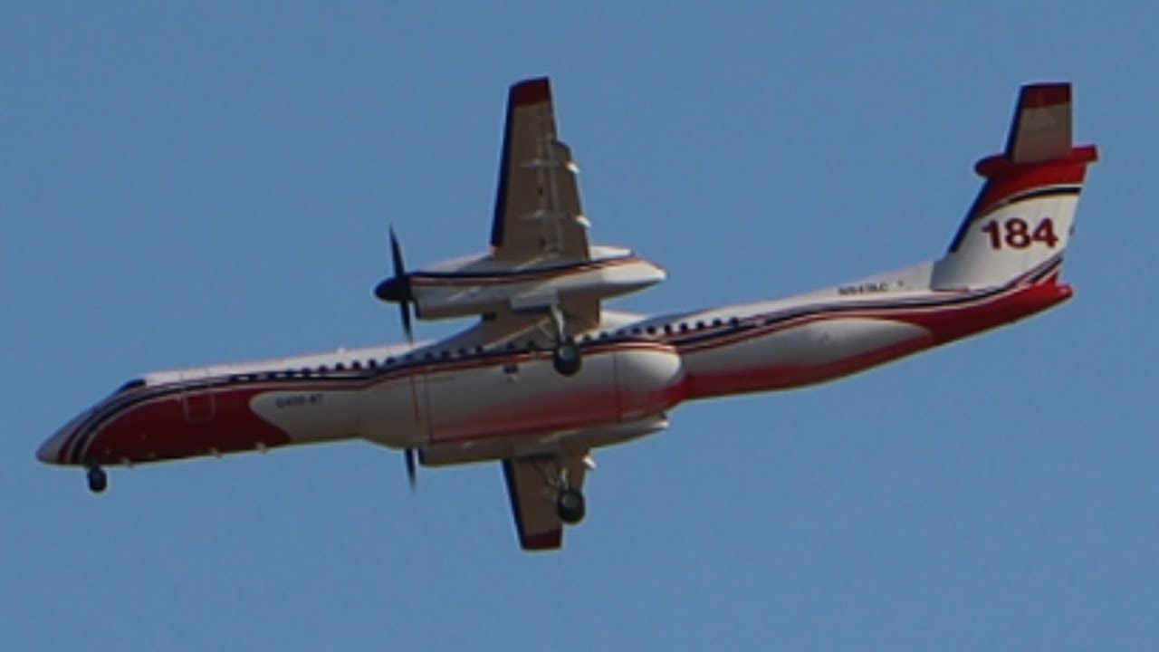 Two Q400 Tankers approach to Moses Lake! - YouTube