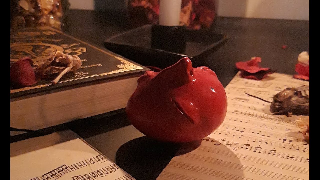 BERSERK - Crimson Behelit Sculpture - YouTube