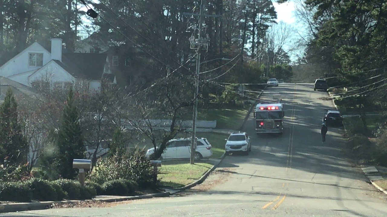 01/01/20 - Raleigh FD - Engine 5 Arriving - YouTube