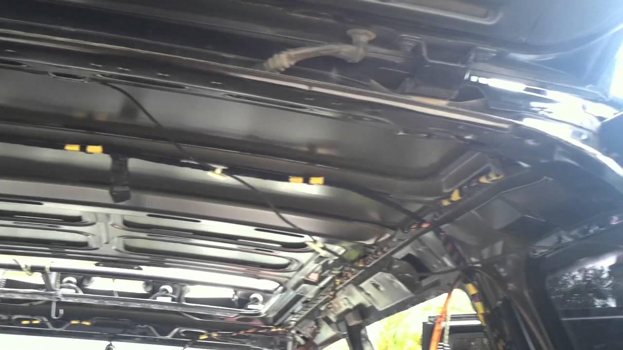 Range Rover P-38 Sunroof - YouTube