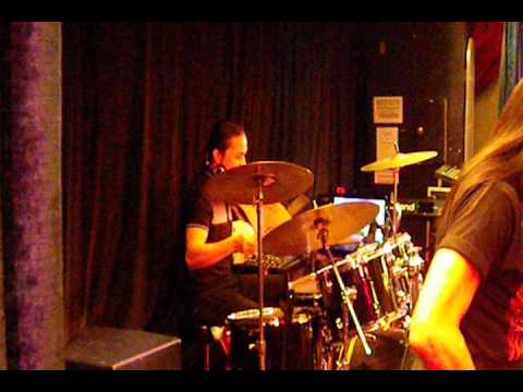 dekada band P&O Australia pacific sun - YouTube