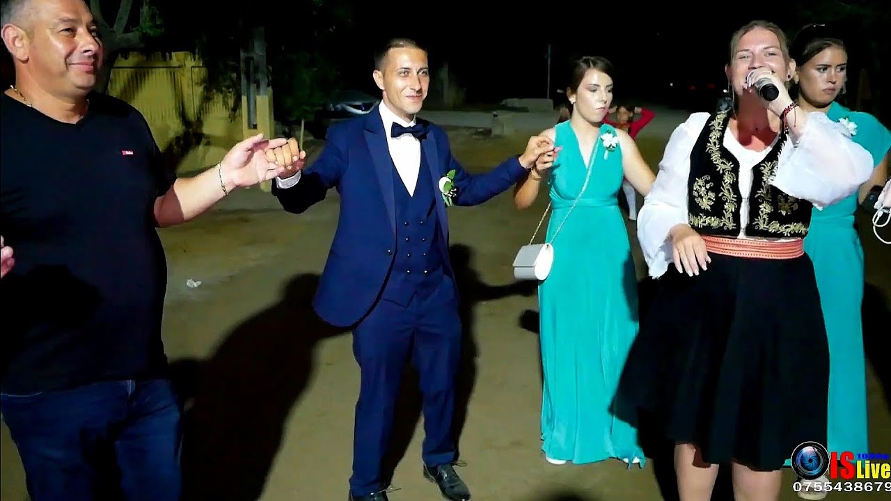 Gabriela Ciocioi si Formatia Music Band - Nunta Rosa si Liviu - colaj ...