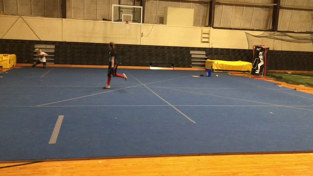 Caty Parker Catching Bailey Crump pitching - YouTube