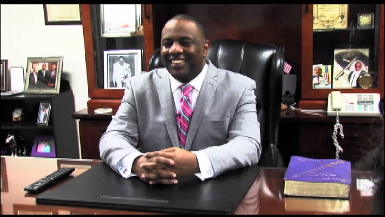 Vegas Gospel Talks to Pastor D.Edward Chaney - YouTube