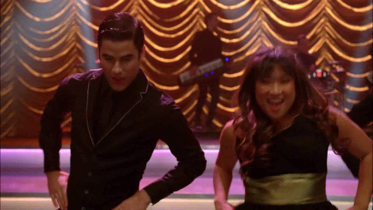 GLEE Full Performance of Gangnam Style - YouTube