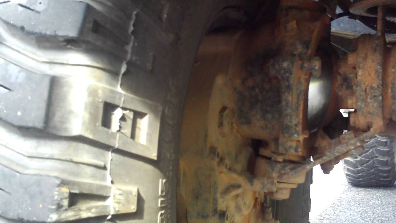 Land rover 130 Portal Hubs - YouTube