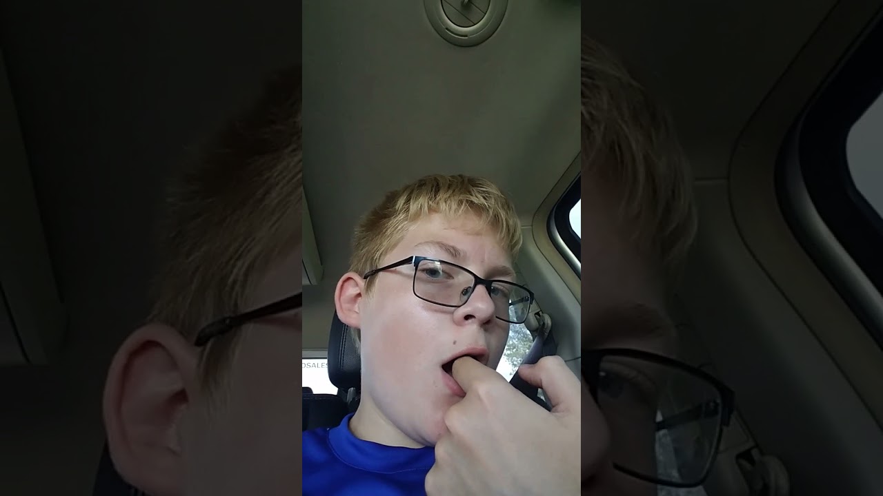 apple finger - YouTube