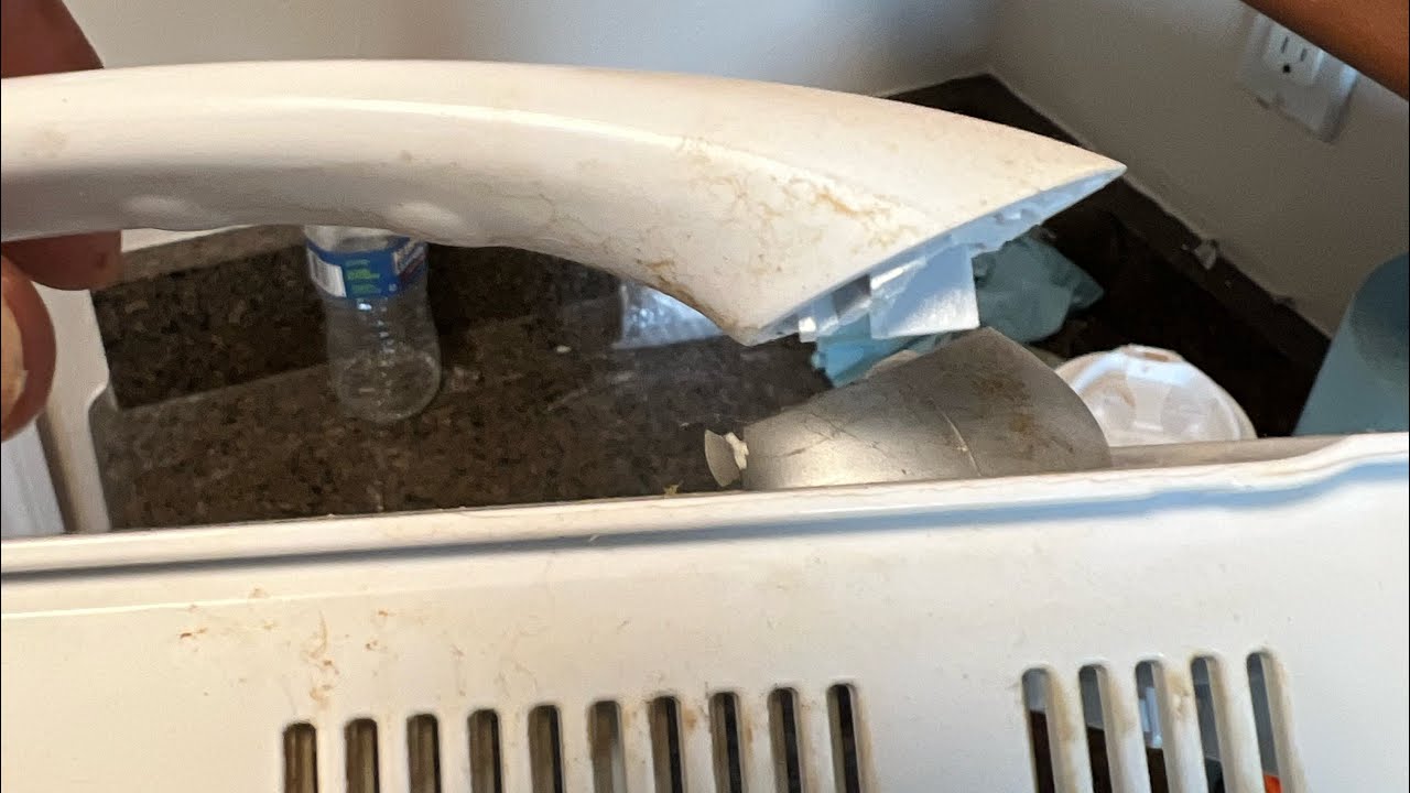 Maytag microwave MMV4205AAW door handle replacement or repair - YouTube