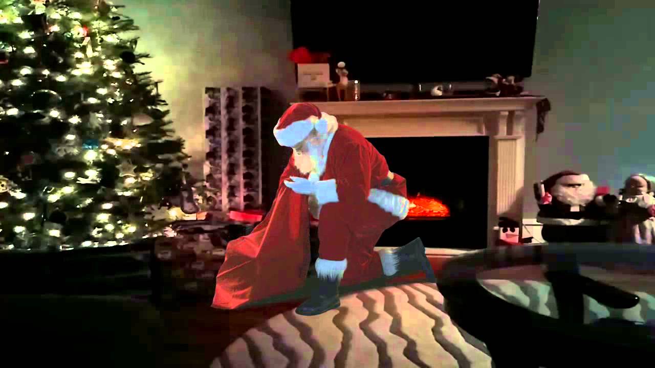 Santa delivering presents.(1) - YouTube