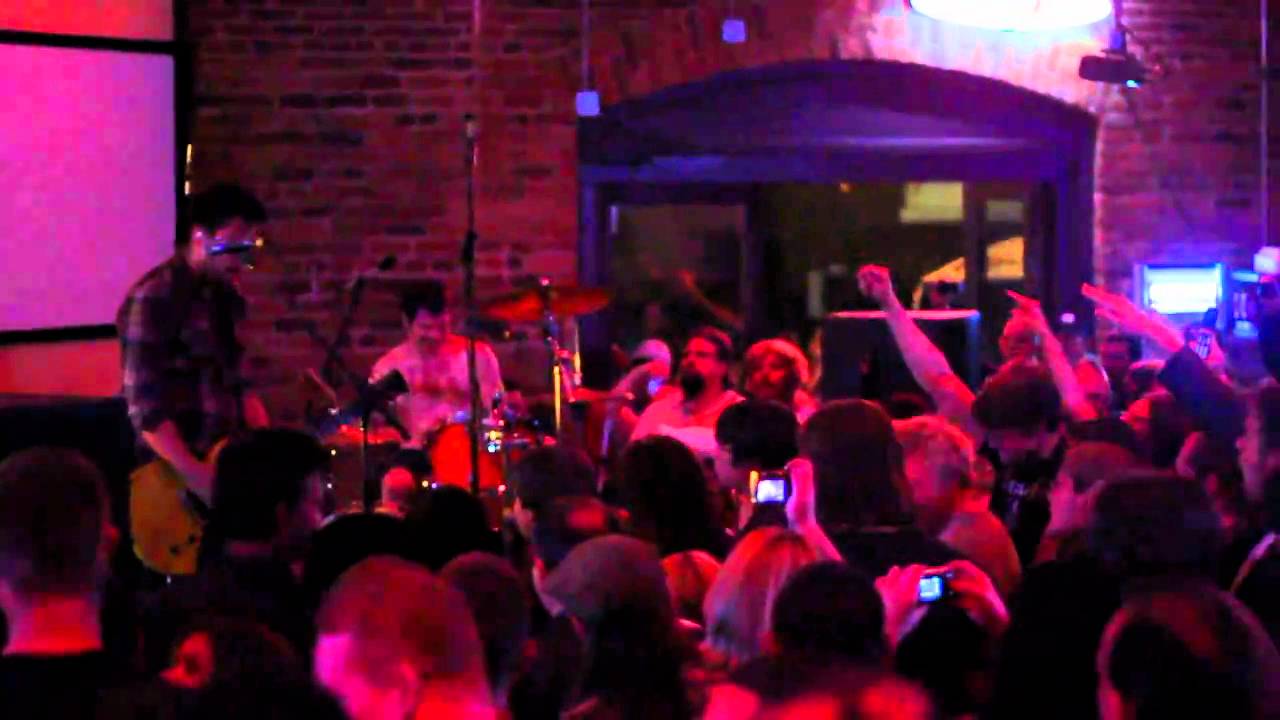 Middle Class Rut "New Low" Live - YouTube