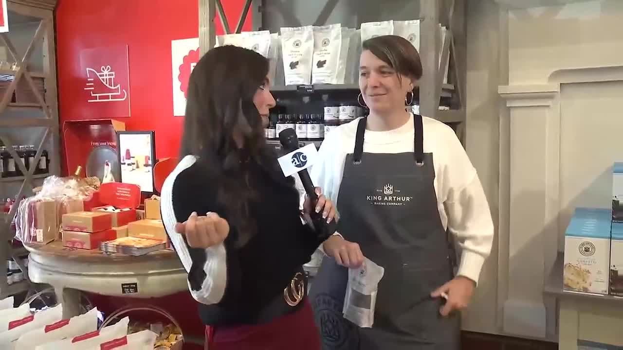 Super sweet tips from a Professional Baker - YouTube