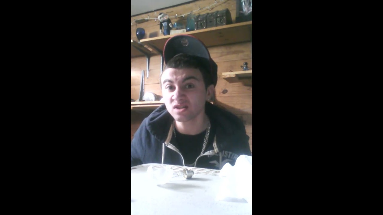 Eating a light bulb - YouTube