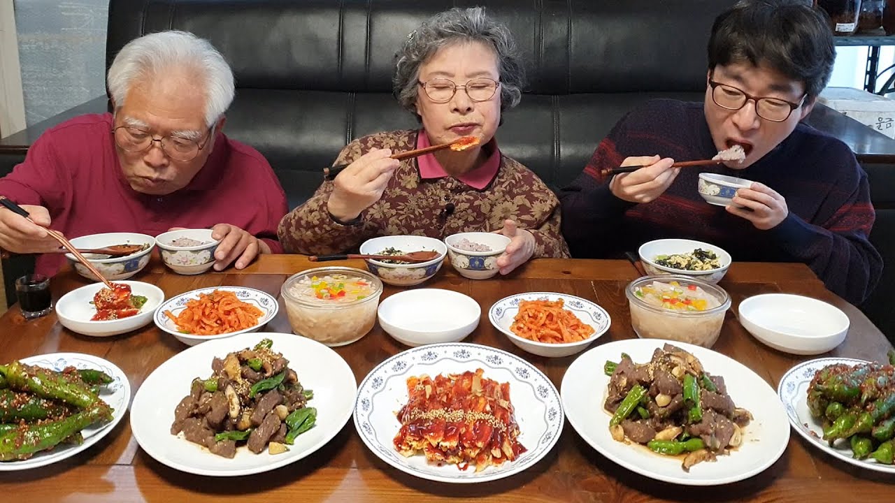 직접 캔 더덕구이 먹방 (손쉬운 김국, 오이고추 무침, 소고기 표고버섯 볶음) Grilled Deodeok Mukbang ...