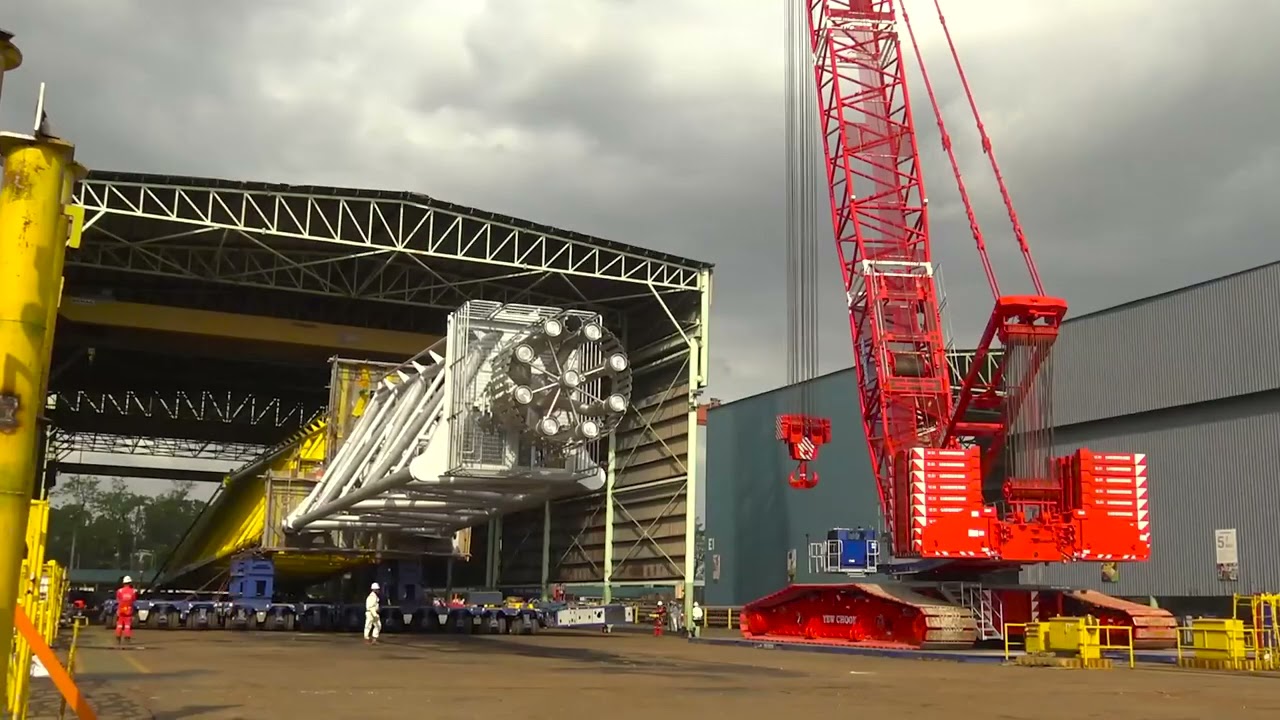 Flare Tower Installation for FPSO Liza Unity by Asian Hercules II - YouTube