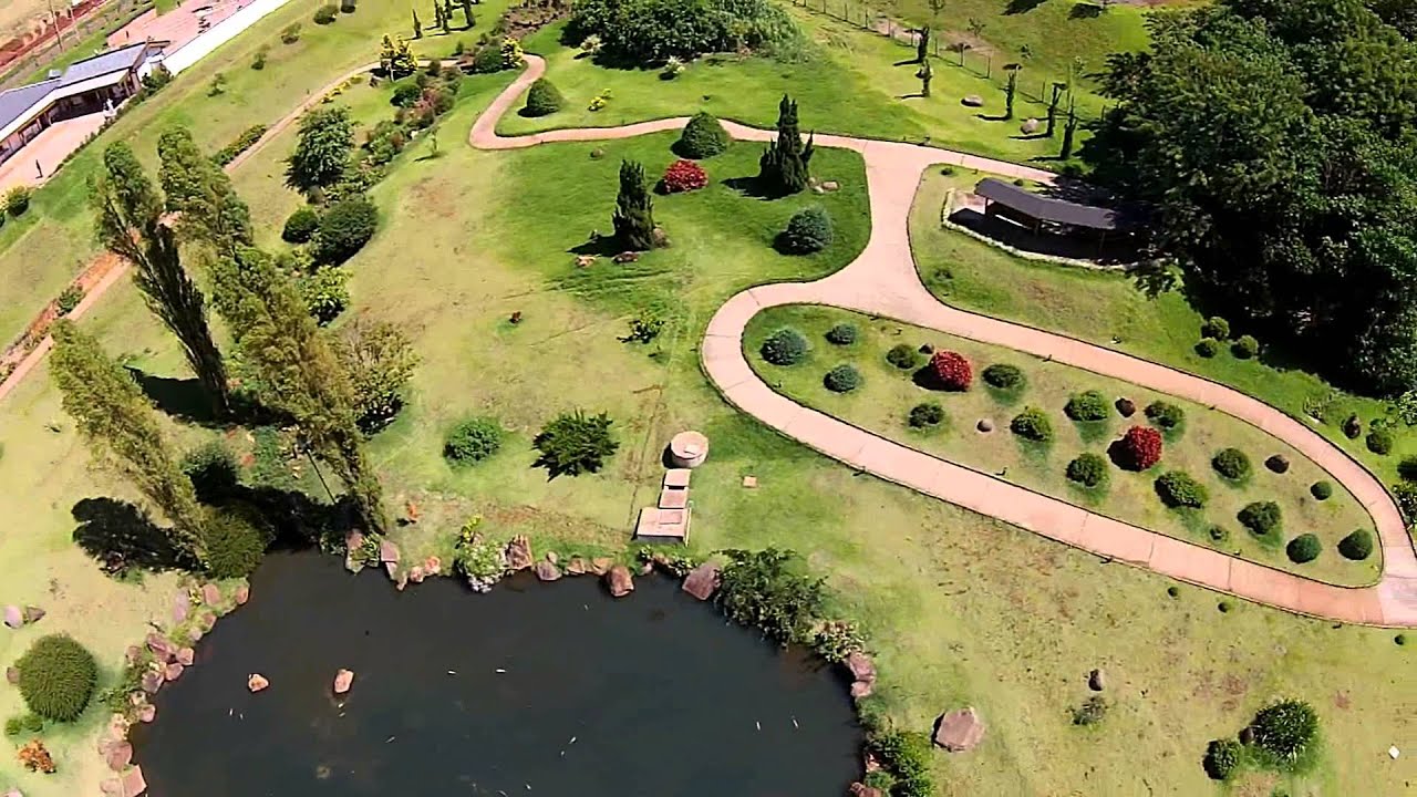Sobrevoando o lindo Parque do Japão - Maringá.Com - YouTube