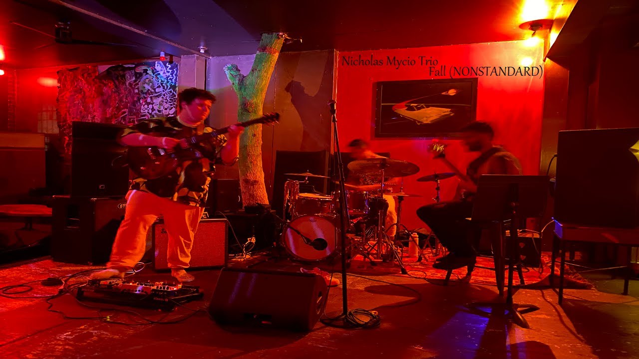 Nicholas Mycio trio - Breakbeat Fall @ Radio Nublu - YouTube Music