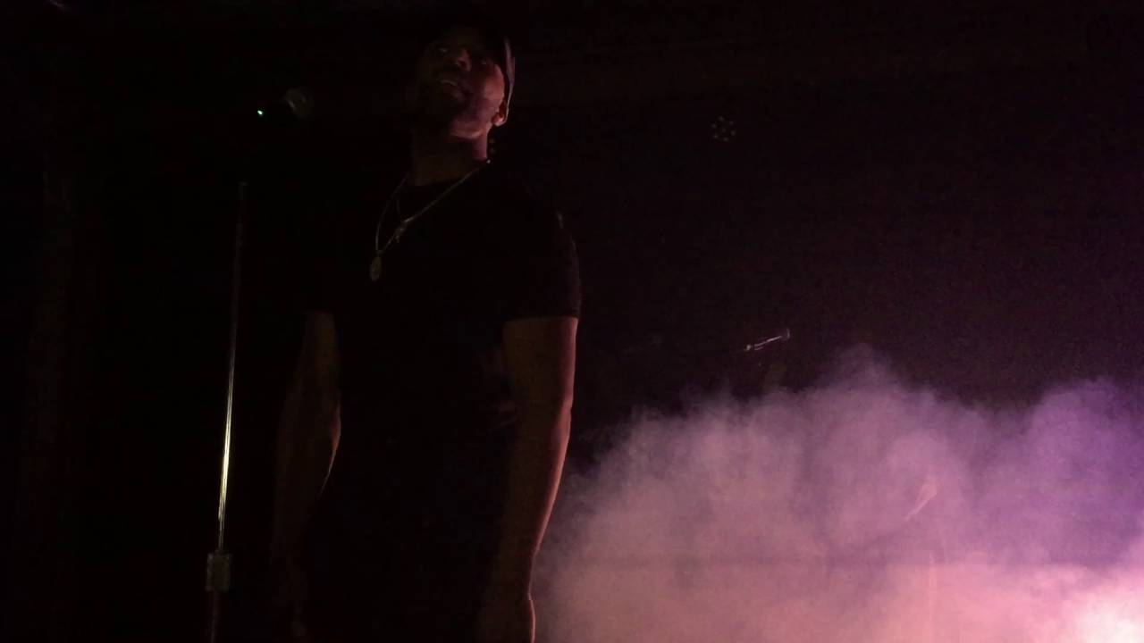 DVSN performing "The Line" - YouTube