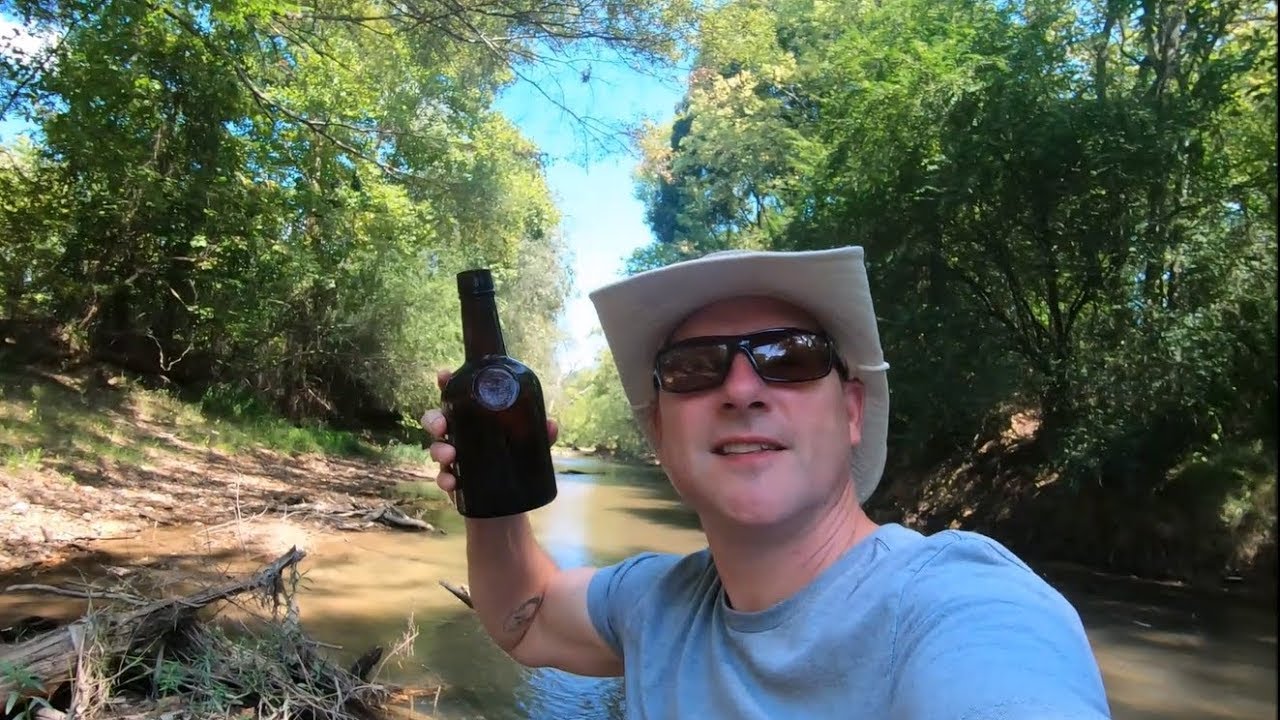 Creek Bottle Hunt: Awesome Prohibition Era Glass Jug ! - YouTube