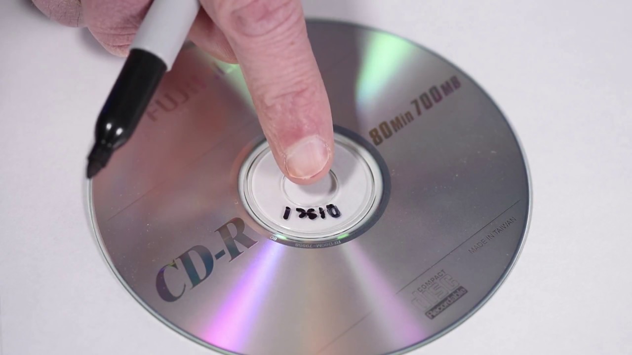 Labelling CDs - YouTube