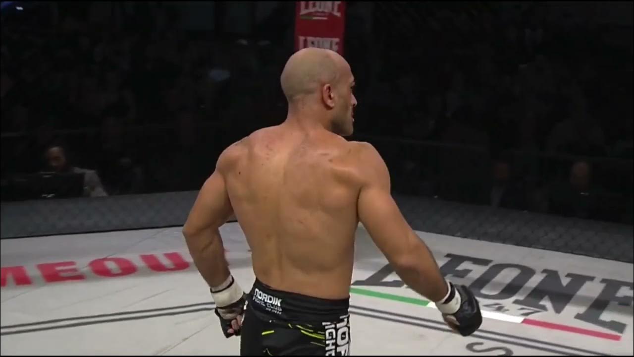 Souhaib Dahmani and Irving Molina get into a WILD BRAWL at Samourai MMA 5 - YouTube