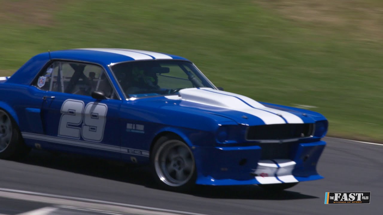 Northern Muscle Cars R2 Lap 1 Glen Chappel - YouTube