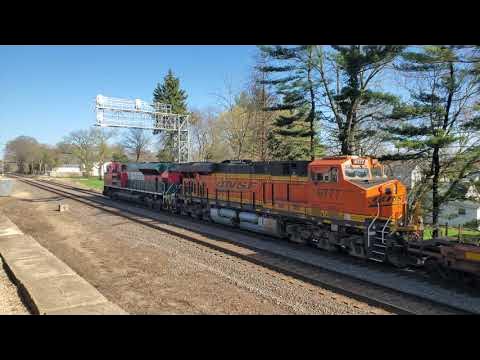4/13/2023 BNSF 7499, BNSF 8569 BNSF 4944 BNSF 6777 Ferromex 4075 - YouTube