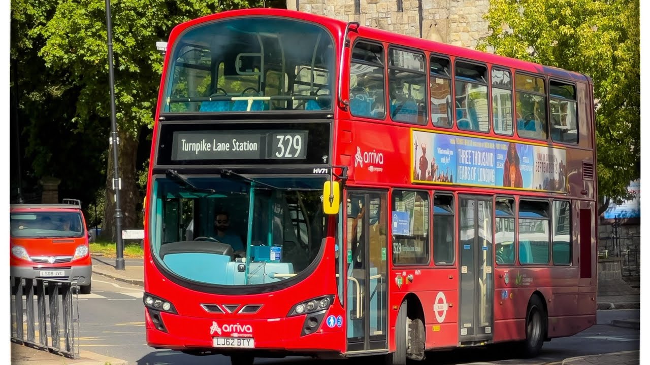 Buses in Enfield Town. 7th September 2022. - YouTube